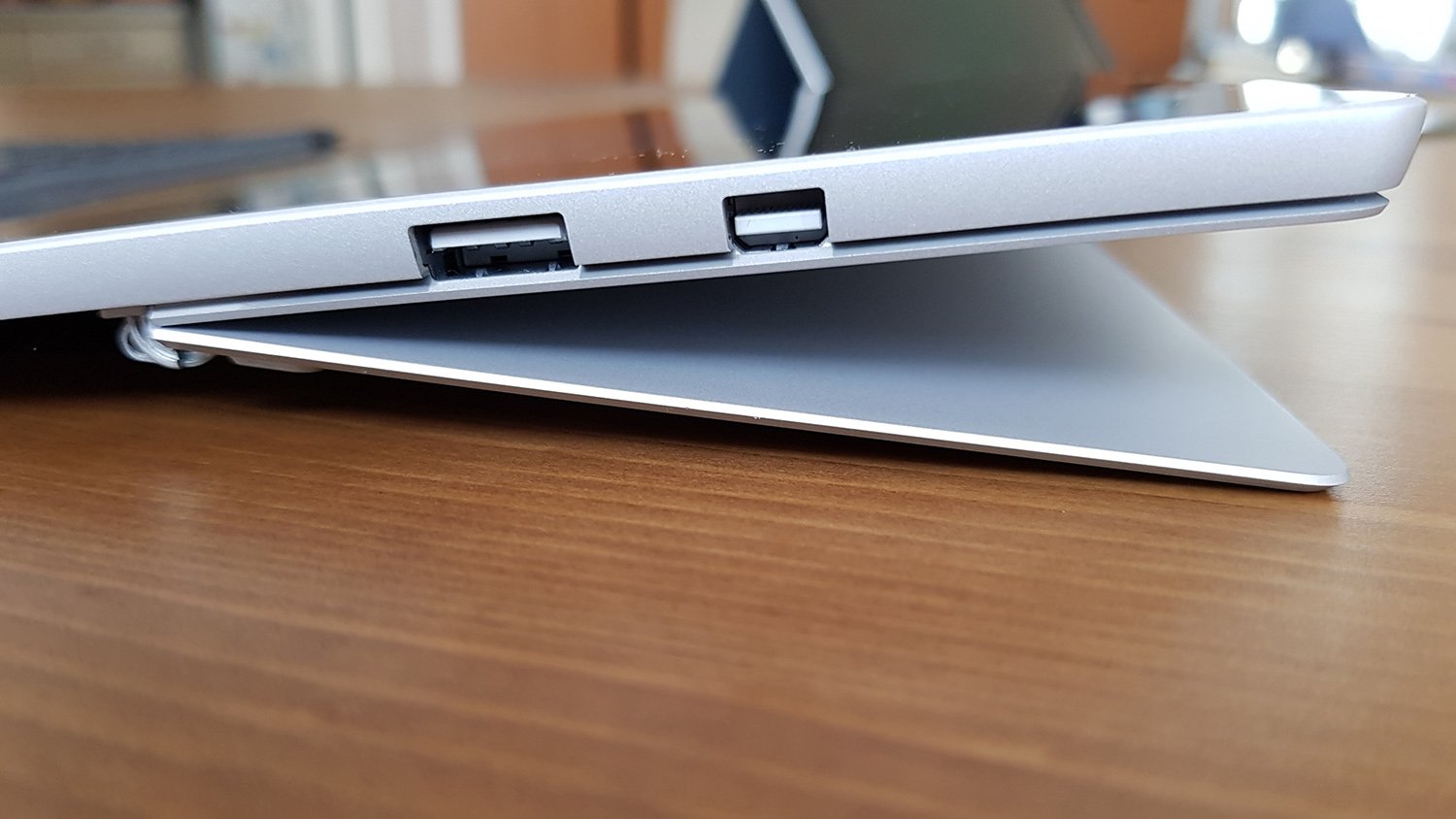 Microsoft Surface Pro vs Samsung Galaxy Book