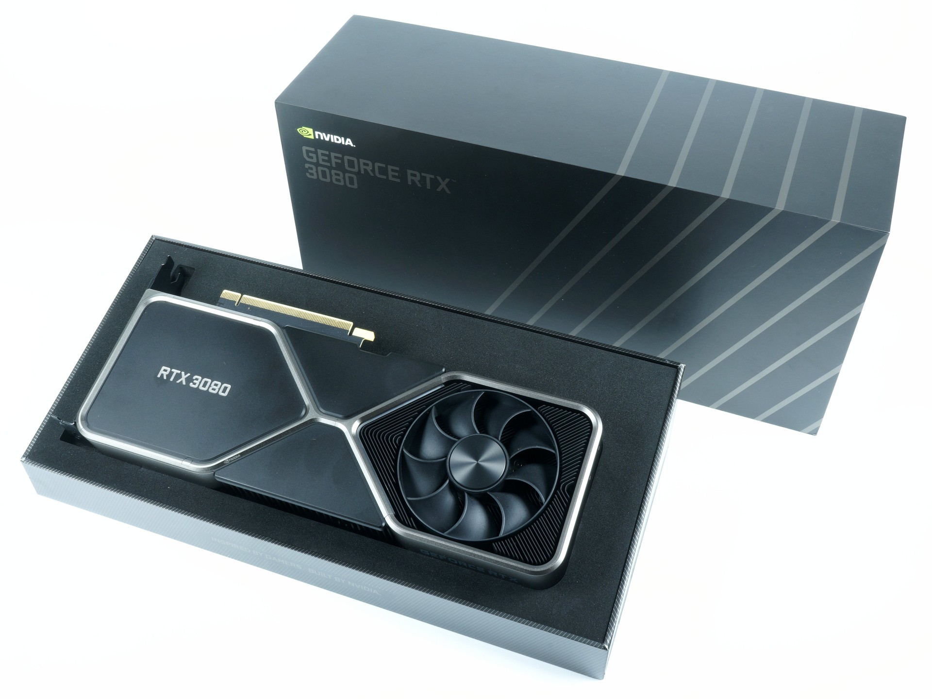 Test : GeForce RTX 3080, une tueuse de GeForce RTX 2080 (Ti) taillée ...