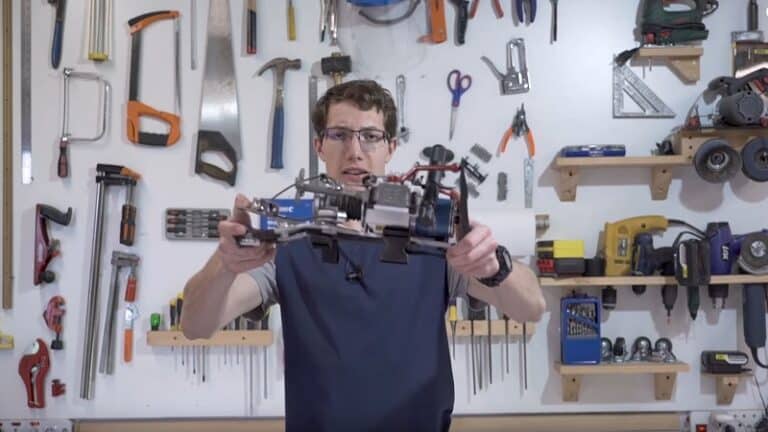 Un YouTubeur a fabriqué le grappin de Batman, et il est fonctionnel