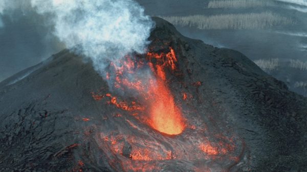 Il y a 74 000 ans, l’éruption du supervolcan Toba aurait pu éradiquer l ...