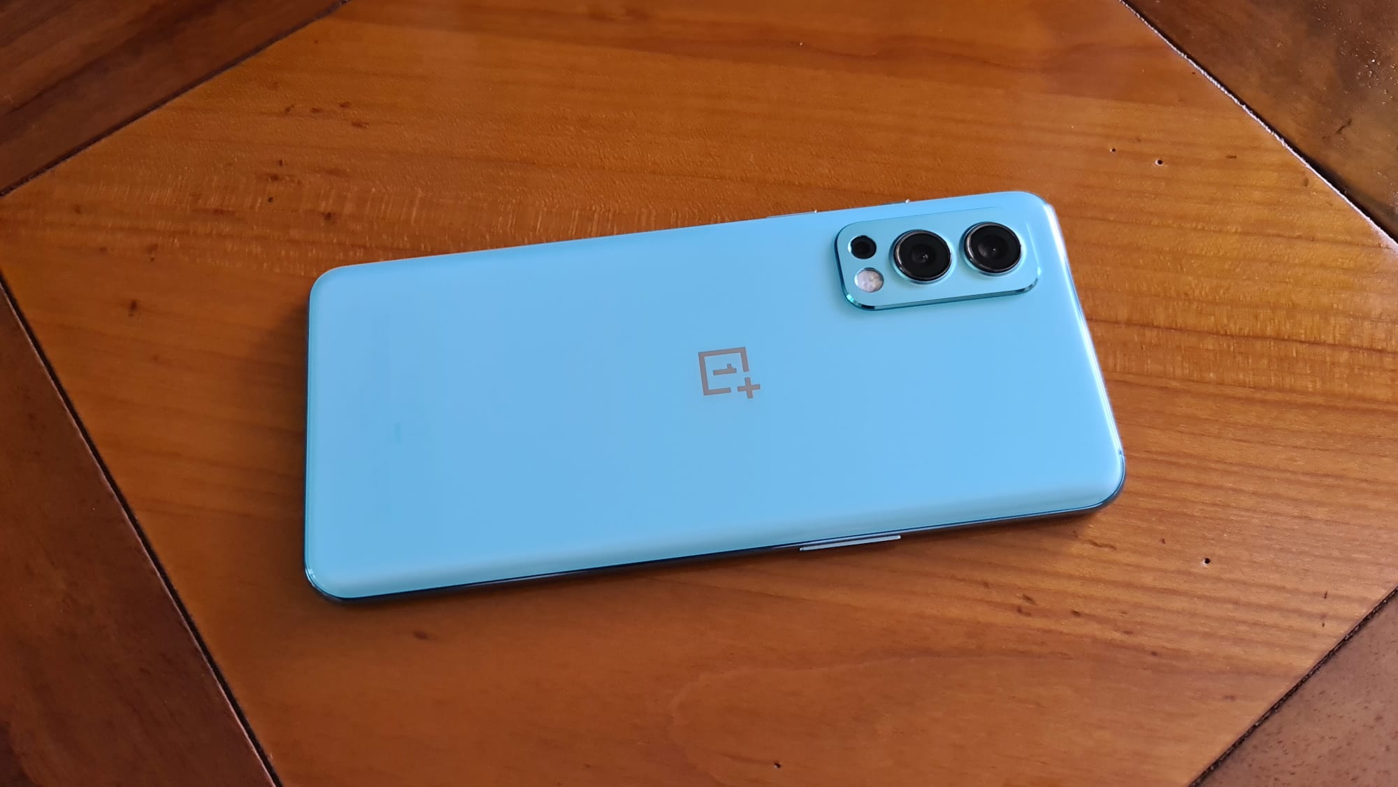 Test OnePlus Nord 2 : le meilleur choix de 2021 pour un smartphone à ...