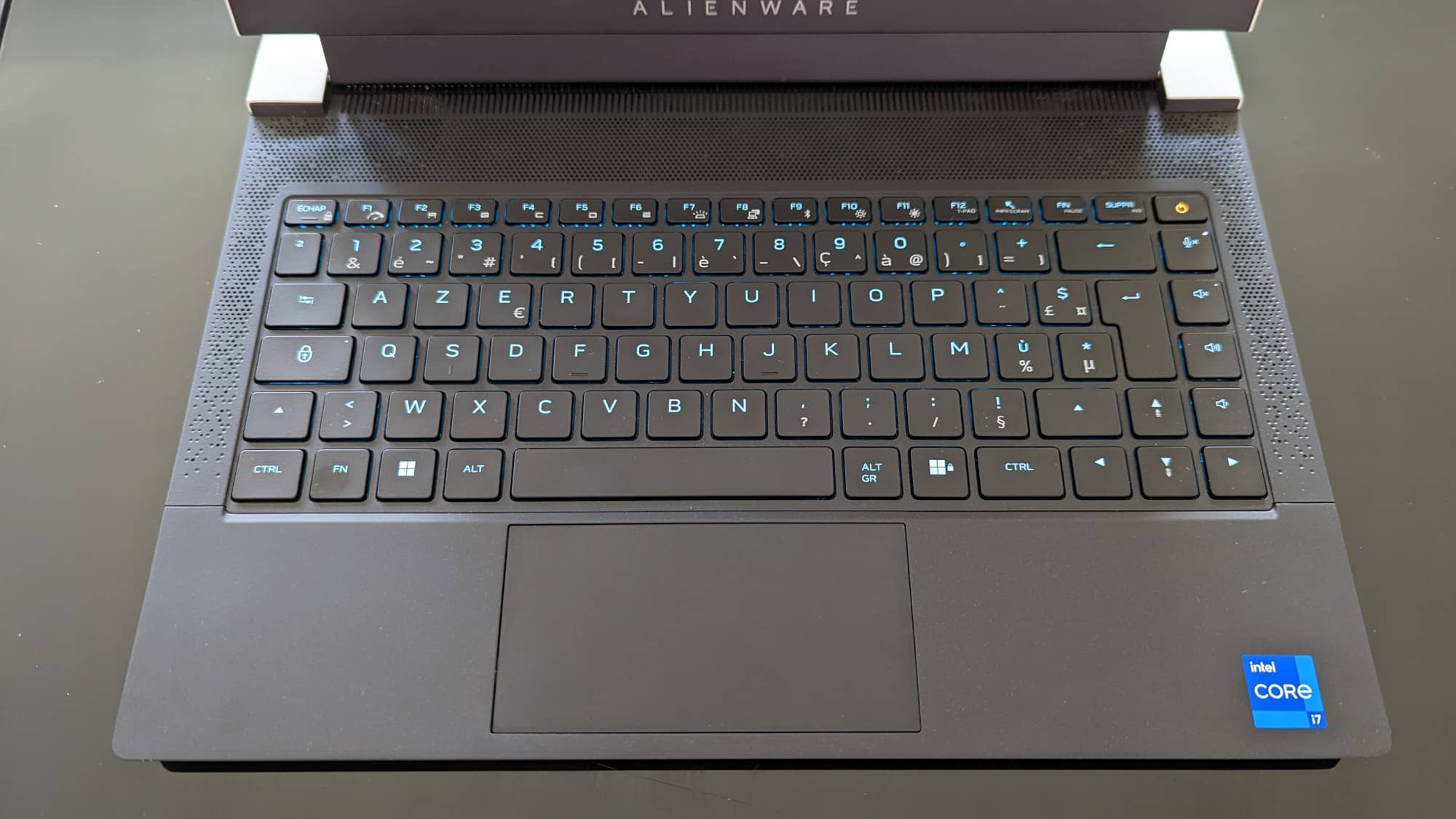 Test Dell Alienware X14 : le PC Gamer que vous voudrez emporter partout