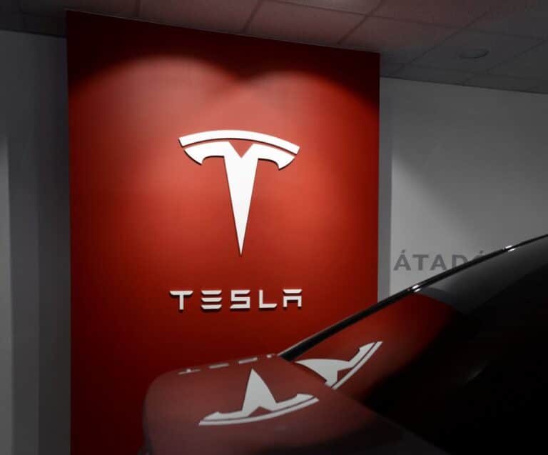 Tesla casse encore les prix sur tous ses modèles de voitures électriques