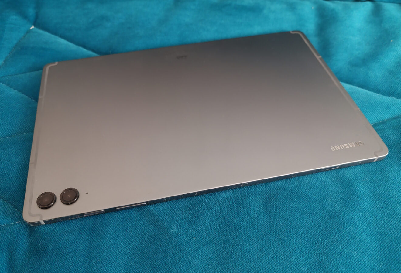 Test Samsung Galaxy Tab S9 FE+ : une tablette grand format de milieu de ...