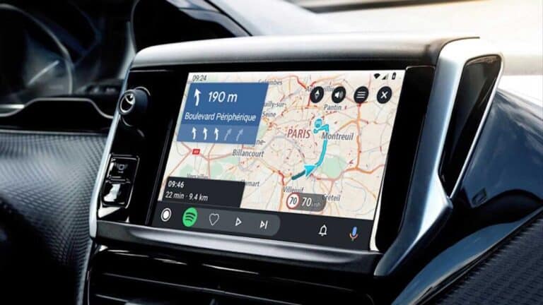 La Tesla Model 3 lâche après seulement un an, Google Maps fait peau ...