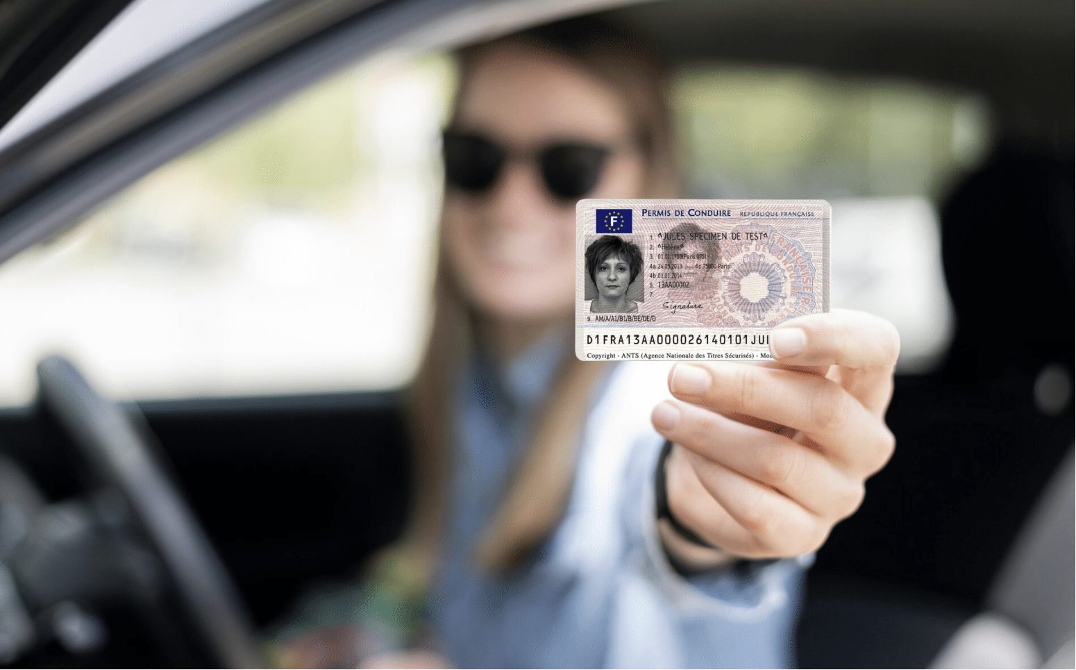 Demander le nouveau permis de conduire format carte bancaire : comment ...