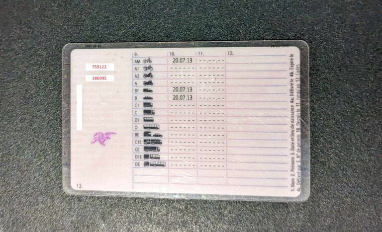 Où se trouve le numéro de permis sur le nouveau permis