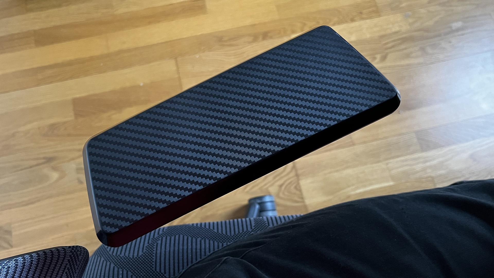 Test Acer Predator Cosmos : une chaise gaming confortable et au design ...