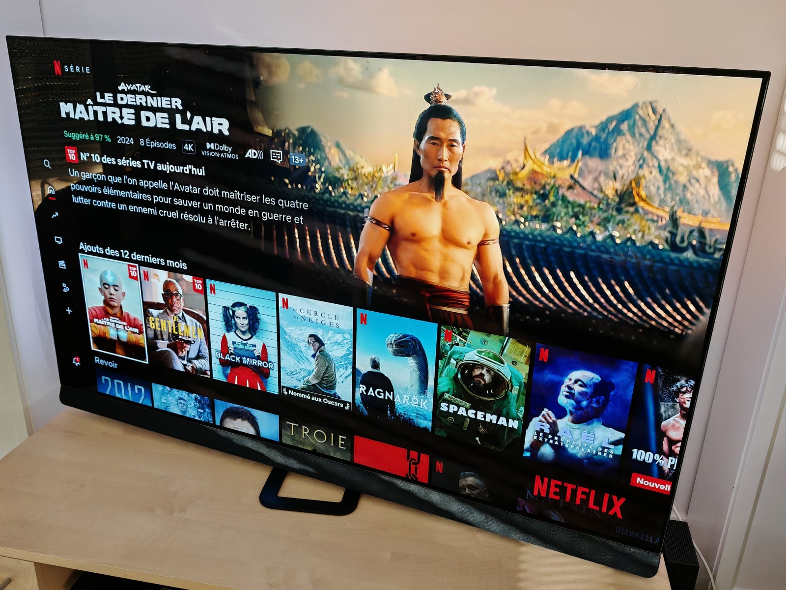 Test Philips 65OLED908 : avec sa dalle OLED META et l'Ambilight, cette ...