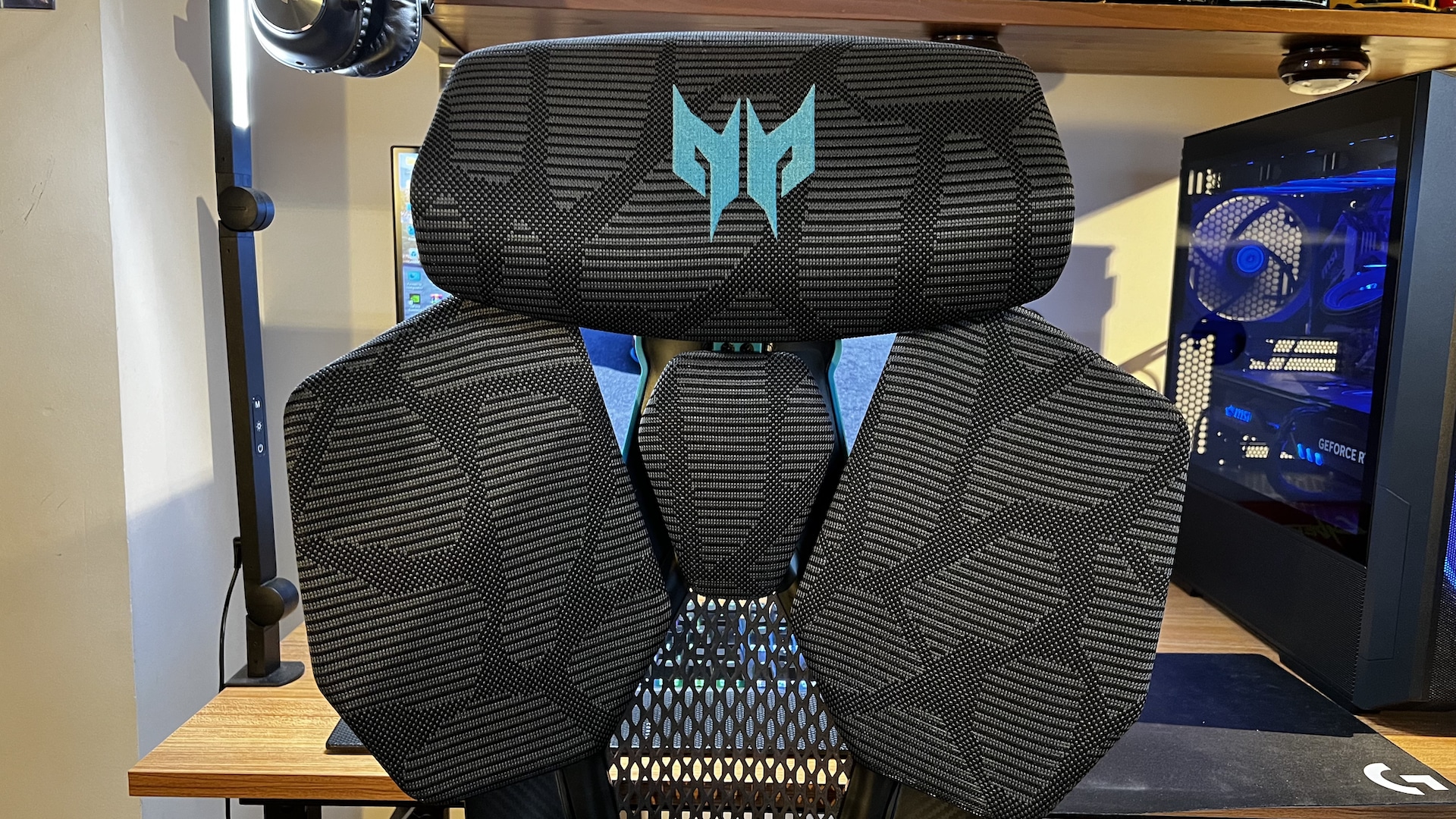 Test Acer Predator Cosmos : une chaise gaming confortable et au design ...