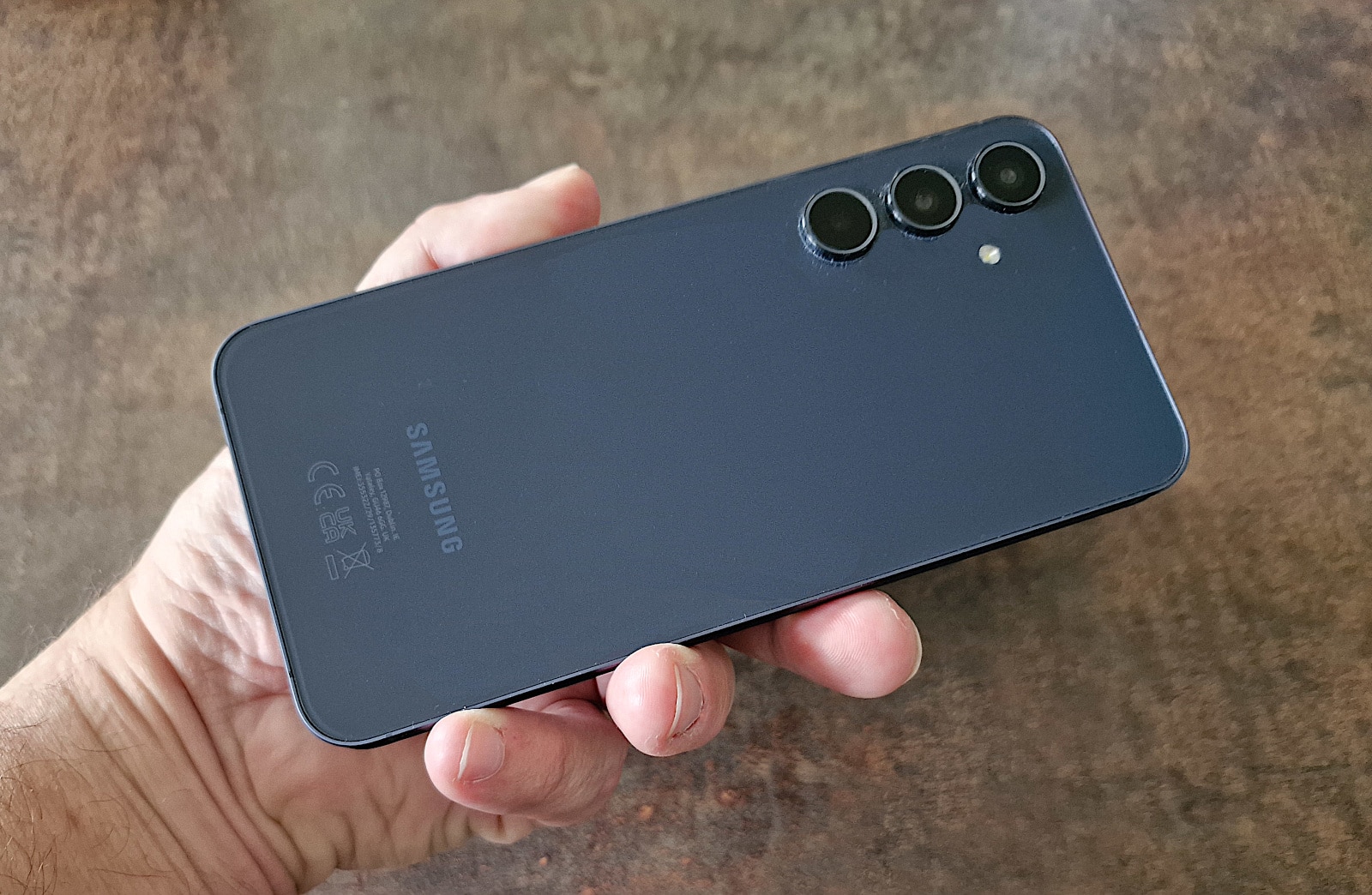 Test Galaxy A55 : le smartphone de milieu de gamme le plus abouti de ...