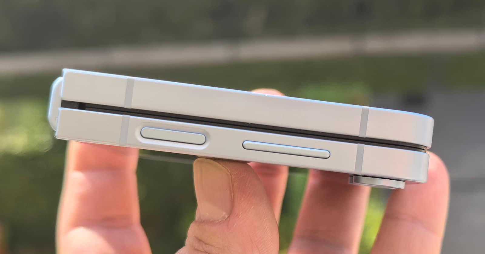 Test Samsung Galaxy Z Flip 6 : Un petit pas pour le matériel, un bond ...