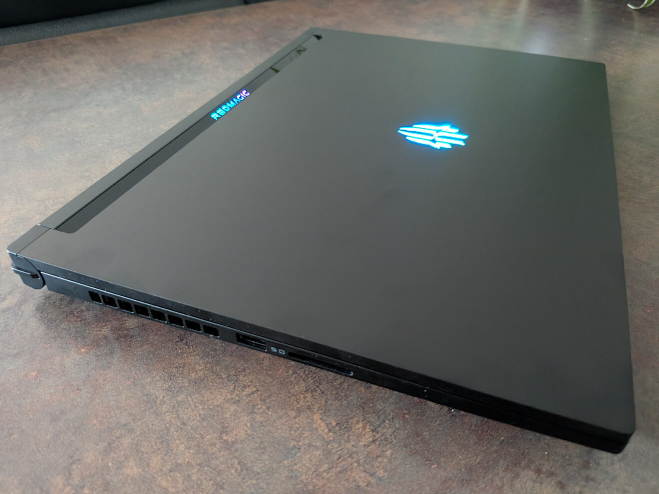 Test Redmagic Titan 16 Pro : un PC portable gamer efficace, complet et ...