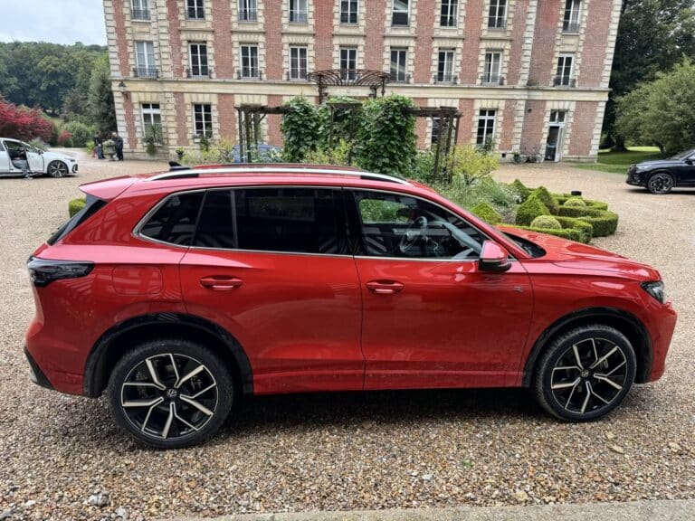 Essai VW Tiguan eHybrid : la star des SUV fait peau neuve