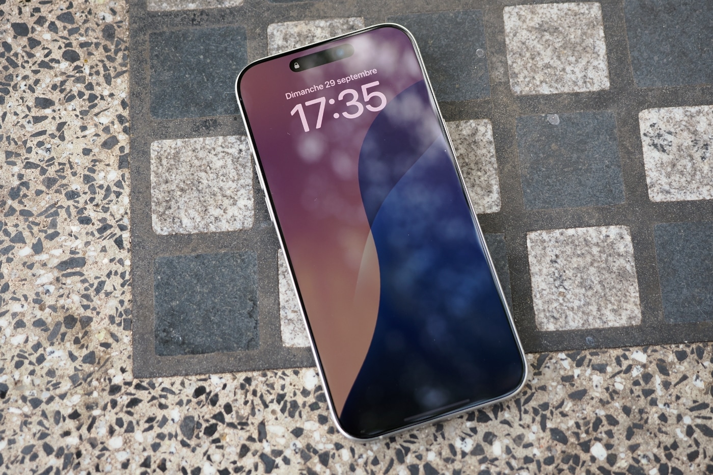 Test de l’iPhone 16 Pro Max : plus autonome, plus puissant, des progrès ...